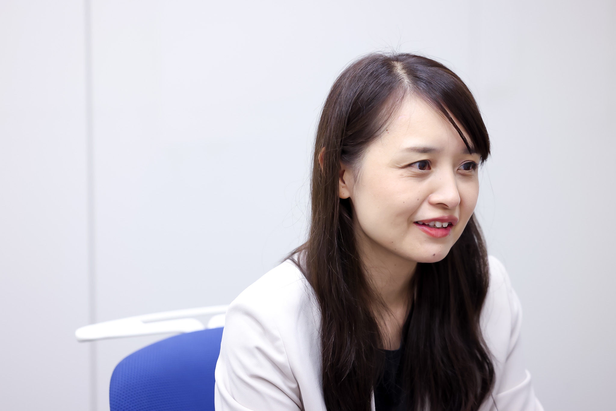 日経ウーマン編集長 飯泉梓さん「編集とは、ツアーコンダクターだ」 | 経済産業省 METI Journal ONLINE